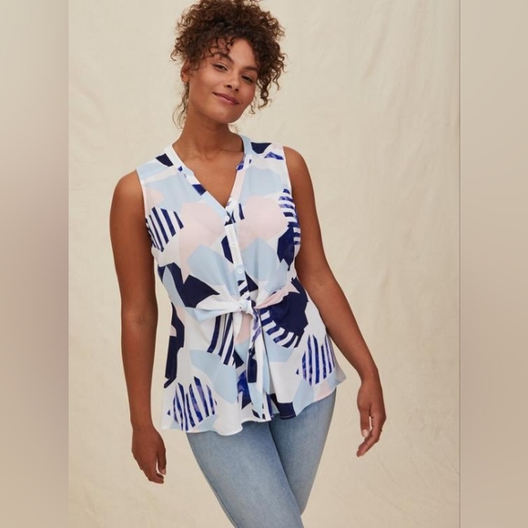 torrid | Tops | Torrid Geo White Peplum Georgette Buttonfront Tiefront ...